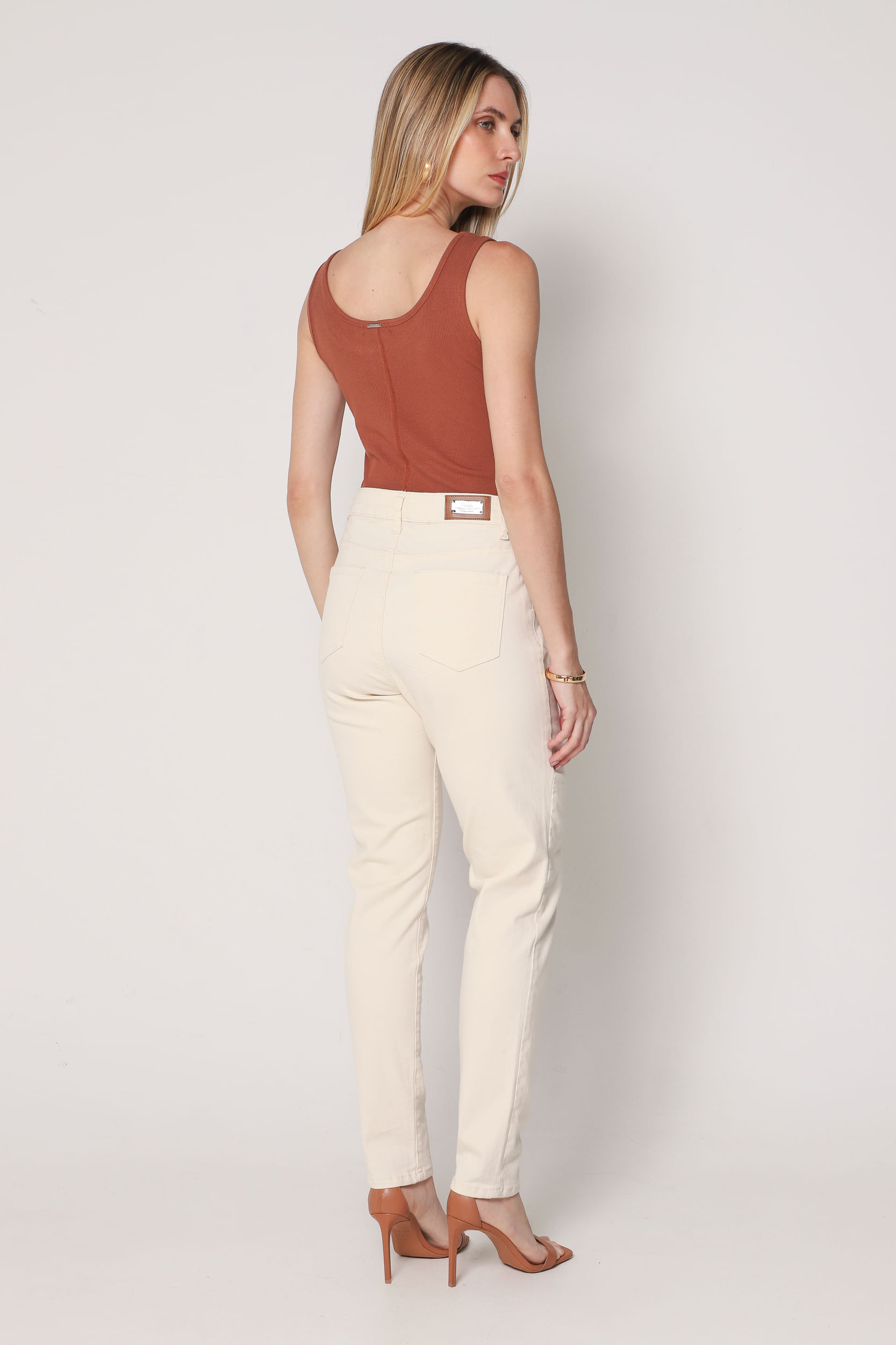Calça Sarja Shape Skinny Off-White - Mamô
