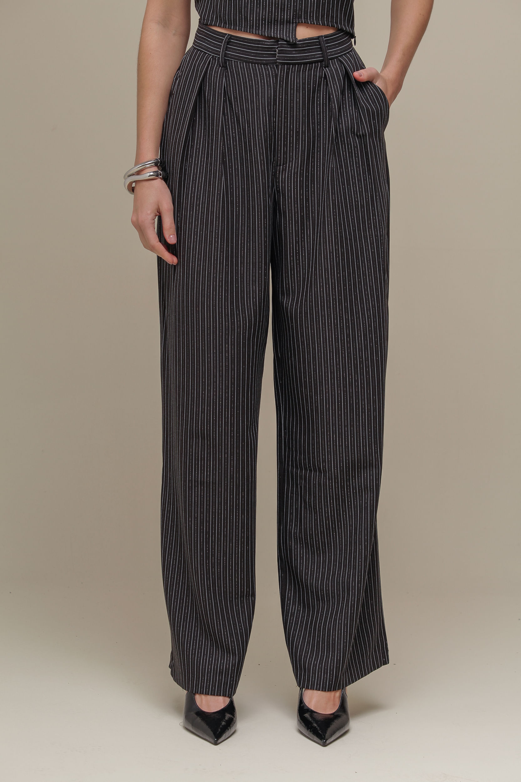 Calça Risca de Giz PRETO - Mamô